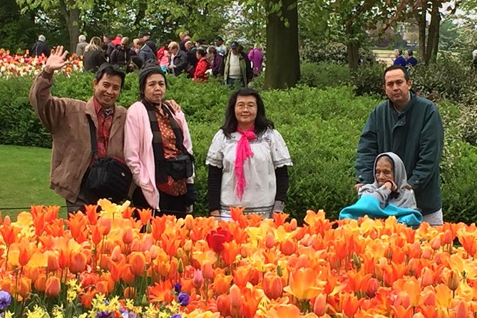 Amsterdam: Keukenhof Tulip Gardens and Giethoorn with Boat Tour - Authentic Insights from Travelers