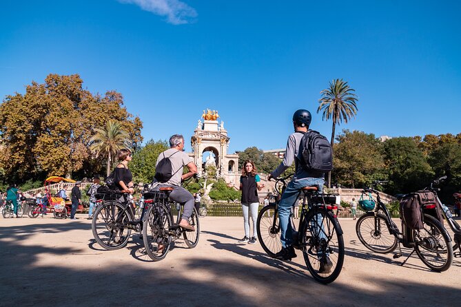 Barcelona Bike tour, Gaudí houses or beach bike tour - A Detailed Look at the Itinerary and Experience