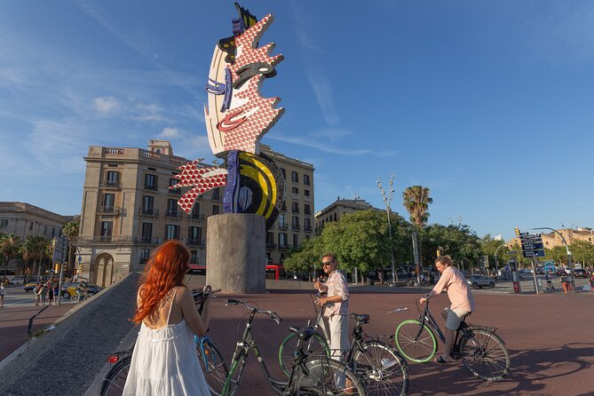 Barcelona Bike Tour: Your First Time Highlights with Locals - A Closer Look at the Tour Itinerary