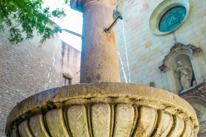 Barcelona's Jewish Quarter Private Walking Tour - In-Depth Breakdown of the Itinerary