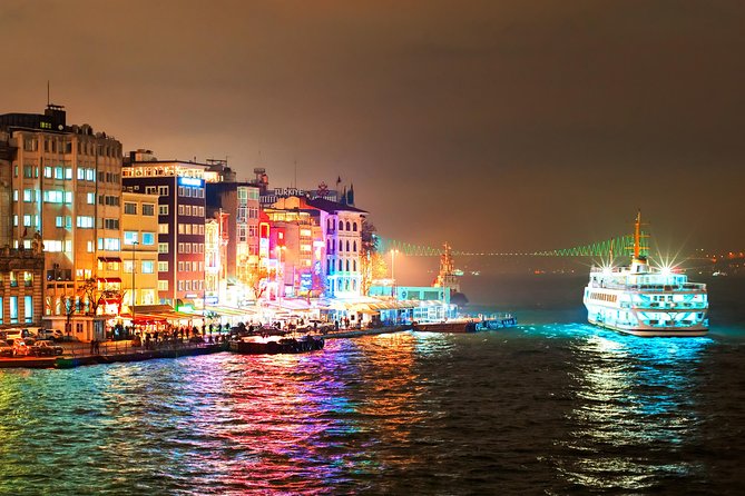Bosphorus Dinner Cruise with Live Performance - An In-Depth Look at the Experience