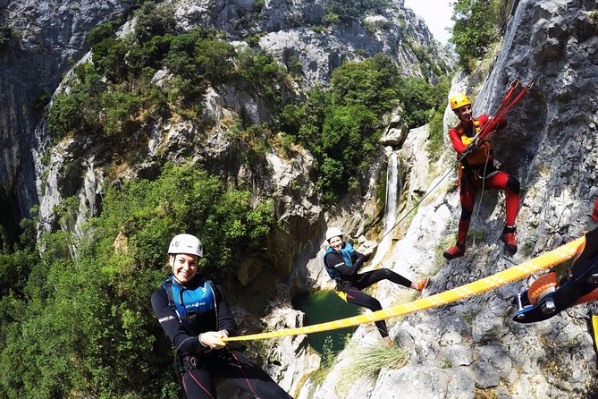 Canyoning advanced on Cetina river from Omi - The Group and Guide Experience