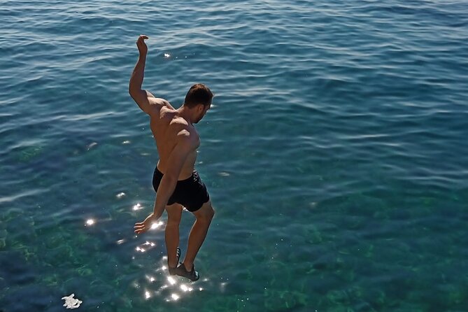 Deep Water Solo and Cliff Jumping Tour in Split - What is Deep Water Solo and Cliff Jumping?