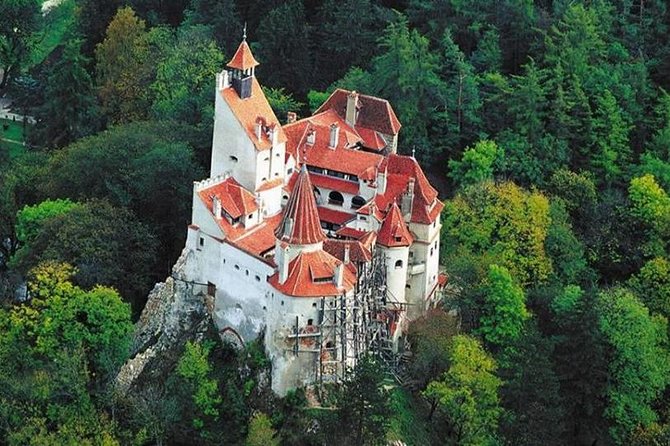 Dracula and Peles Castles Premium Tour with Hotel pick-up - The Itinerary—A Detailed Look