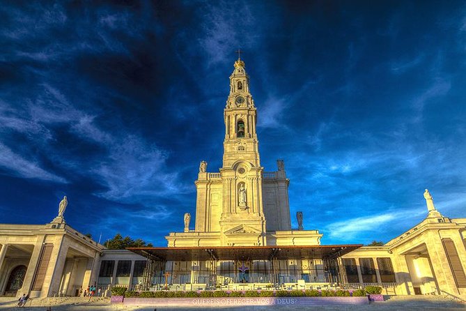 Fatima Batalha Nazaré Óbidos Small Group Tour From Lisbon - A Complete Breakdown: What to Expect