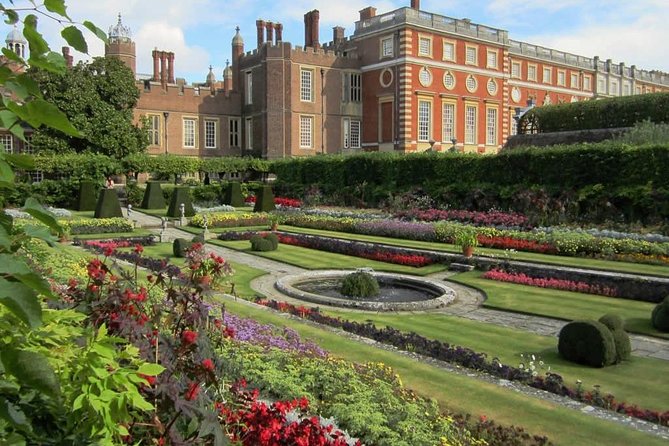 Hampton Court Palace Private Tour - Secrets of Henry VIII - The Experience Beyond the Basics