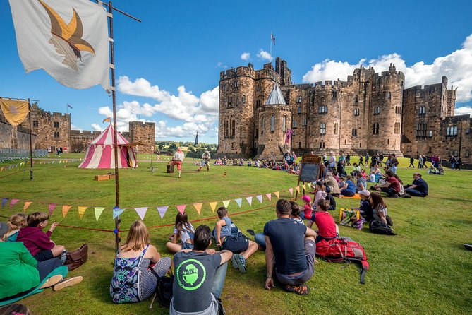 Harry Potter's Alnwick Castle and Scottish Borders Day Trip - Key Points