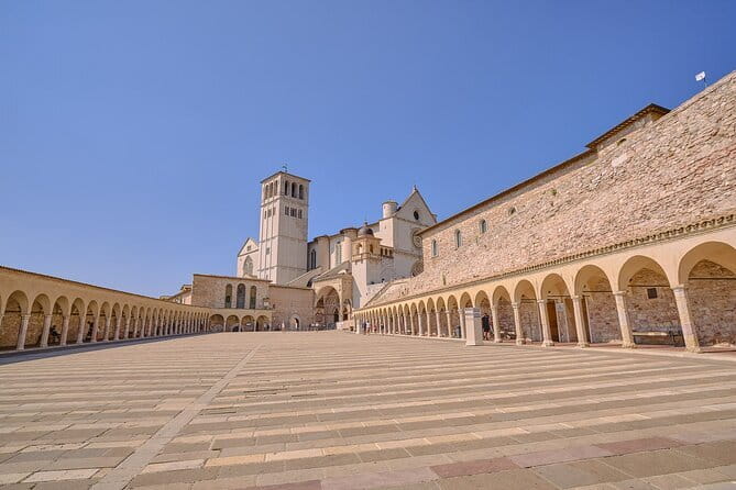 Heart of Umbria: explore the mystic towns of Orvieto and Assisi - A Deep Dive into the Experience