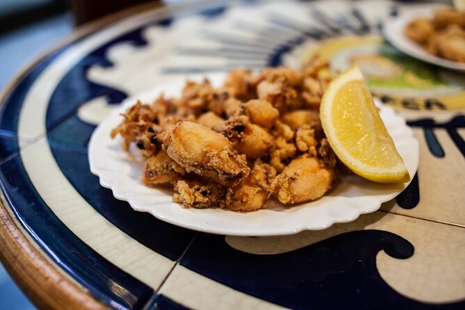 La Barceloneta Tapas & Wine & Drinks Tour in Barcelona - Detailed Tour Itinerary and What You Can Expect