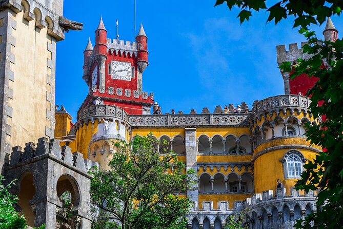 Lisbon: Sintra, Pena Palace, Nazaré & Fátima Small Group Tour - The Experience: What Travelers Say