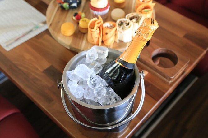 London Afternoon Tea Bus with Panoramic Tour - The Practicalities