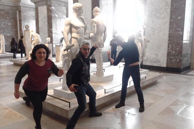 Louvre: Highlights and hidden pearls in MINI groups/SKIP the line - Exploring the Louvre Through a Focused Lens