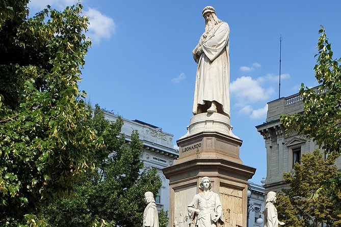 Private Best of Milan Guided Tour with Duomo, La Scala Theatre and Sforza Castle - Key Points