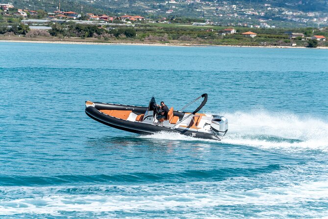 Private boat tour-custom itenery - Key Points