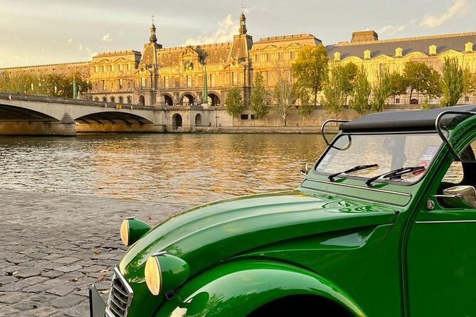 Private tour Paris Little-known places 2 hours in Citroën 2CV - Key Points