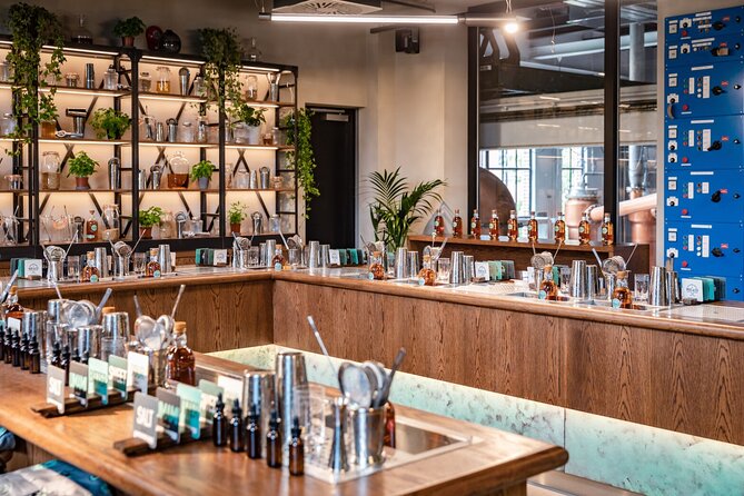 Roe & Co Distillery Experiences - A Close Look at the Roe & Co Distillery Experience