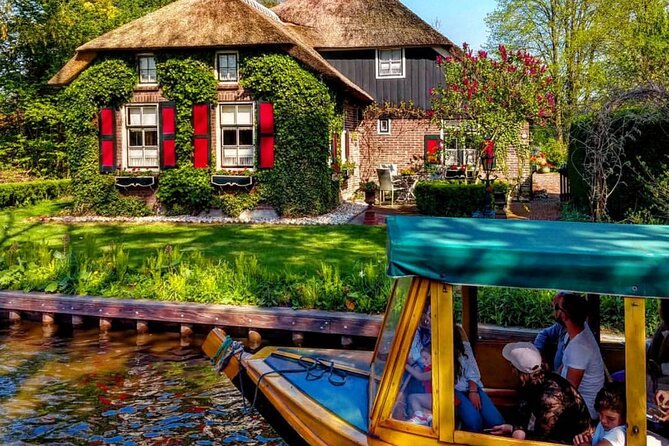 Unique Dutch villages Tour incl Boat & Hotel pick up - An In-Depth Look at What Makes This Tour Stand Out