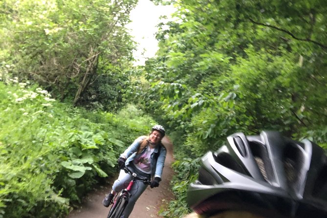 'A Wee Pedal's' Award-Winning Circular Cycle Tour of Edinburgh! - Authentic Experiences Highlighted in Reviews