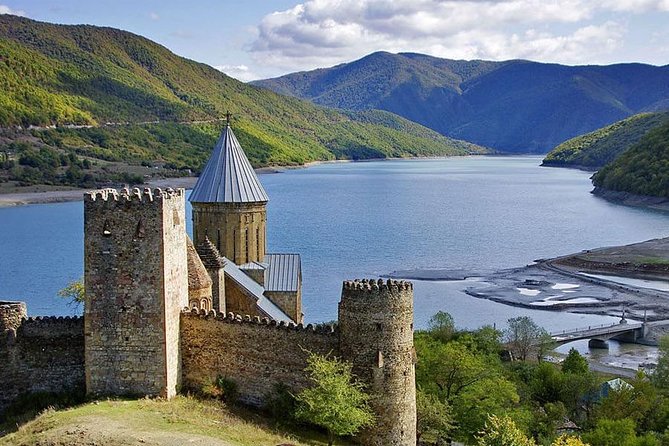 Adventure in Caucasus Private Tour to Jinvali, Ananuri, Gudauri, Kazbegi - Transportation & Comfort