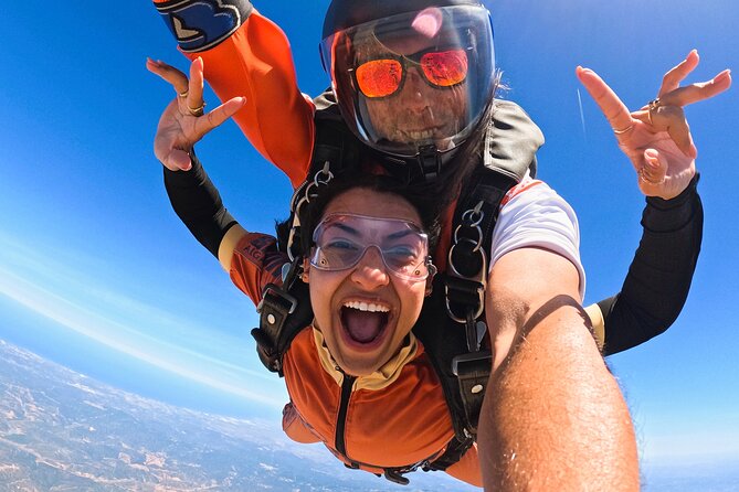 Algarve Tandem Skydive 10k ft (3000m) - Meet the Team and Safety Considerations