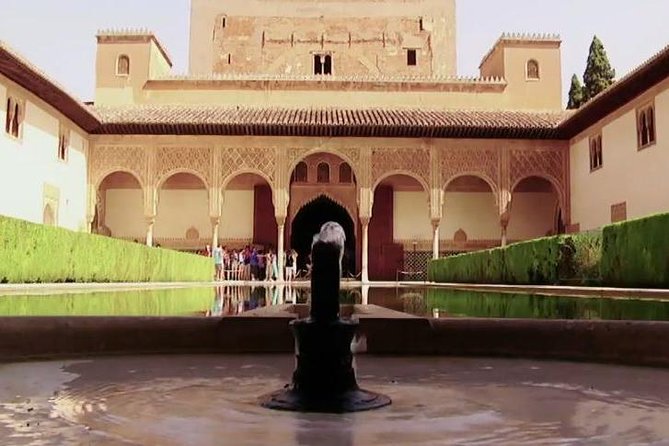 Alhambra Guided Tour & Albaicin Tour from Seville - Pricing and Value: Does This Tour Deliver?