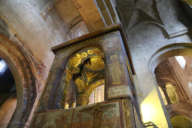 Ancient Mtskheta and Chronicle of Georgia half day tour - Svetitskhoveli Cathedral: Georgia’s Spiritual Heart