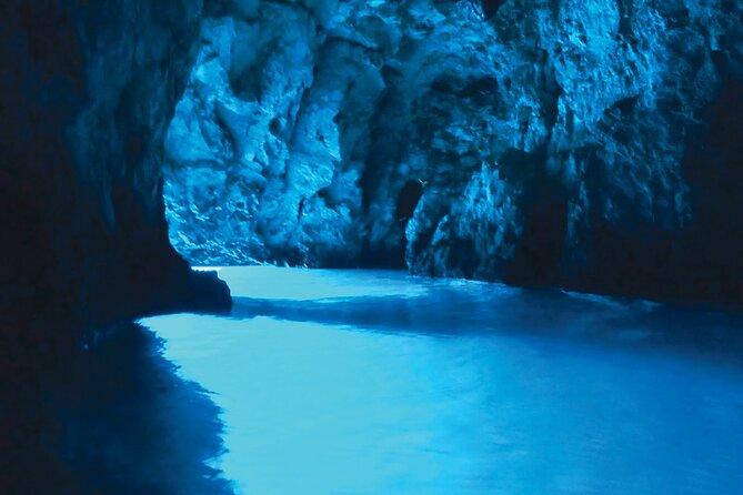 Blue Cave and caves Discovery Dubrovnik - Group Tour by Boat - The Atmosphere and Comfort on Board