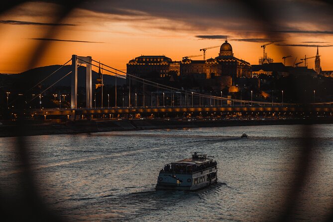 Budapest Highlights Sightseeing Cruise - FAQ