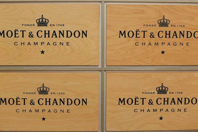 Champagne Day Trip with 6 Tastings, Reims and Winery from Paris
