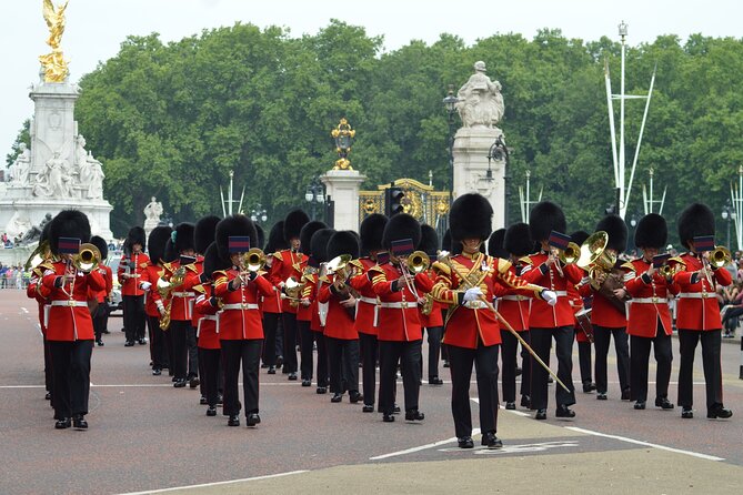 Changing of the Guard Walking Tour - Practical Details and Value