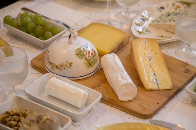 Cheese and Wine Tasting in the Latin Quarter with Chef Alex - The Intimate Restaurant and Chef Alex’s Expertise