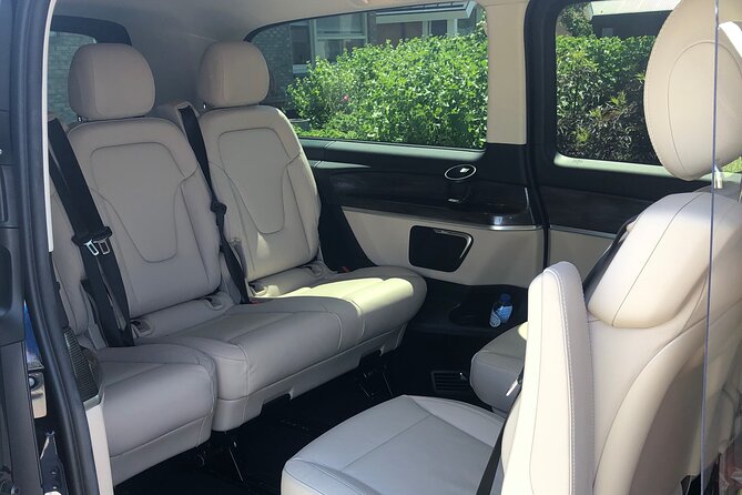 Customizable private tour windmills, clogs & cheese and more.. - What Makes This Private Tour Stand Out?