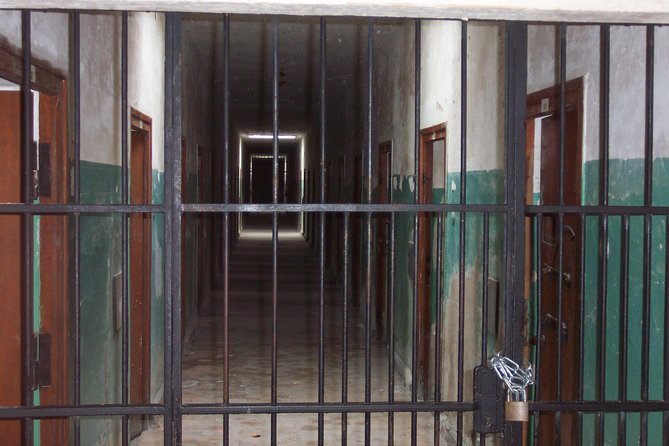 Dachau Concentration Camp Memorial Tour with Train from Munich - Who Will Love This Tour?