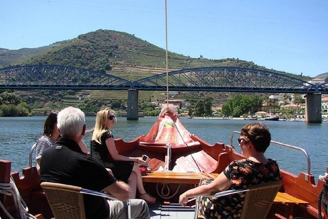 Douro Valley: private tour with lunch and wine estate all inclusive - Final Thoughts: Is This Tour Right for You?