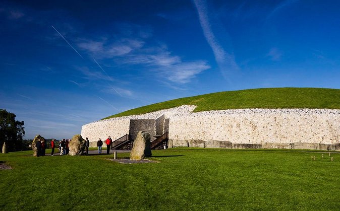 Dublin to Newgrange, Monasterboice Small Group Guided Tours - The Experience: What You Can Expect