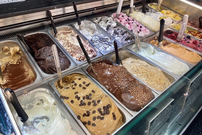 Evening Flavors of Naples: Guided Food Tour and Wine Tasting