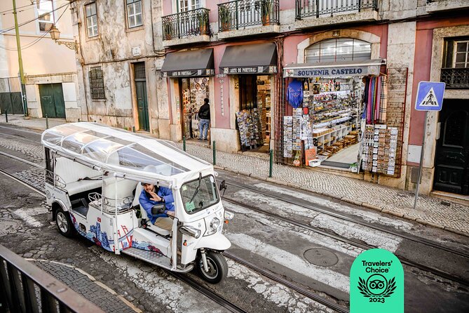 Expert Tour of Lisbon in Private Eco Tuk Tuk Tuk - Itinerary Breakdown: Highlights and Hidden Gems
