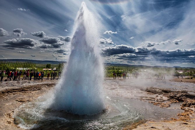 Golden Circle and Sky Lagoon Geothermal Spa Tour from Reykjavik