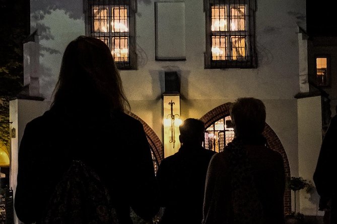 Gruseltour Berlin Haunted Ghost Walk 90-minute at Berlin Mitte city center - Exploring the Haunted Ghost Walk: What to Expect