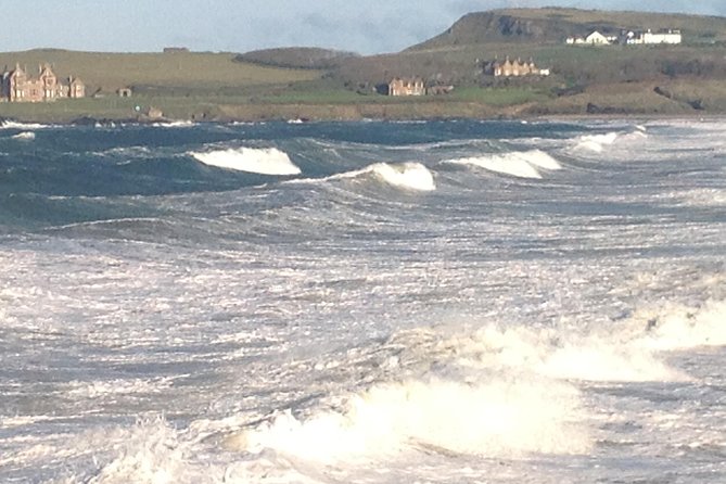 Guided Day Tour of Giant's Causeway from Belfast by Comfortable Coach