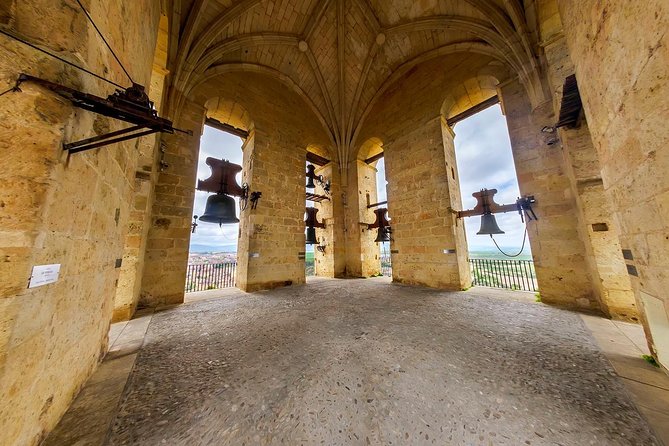 Guided Tour to Tower / Guided Tour of the Tower - Who Should Consider This Tour?