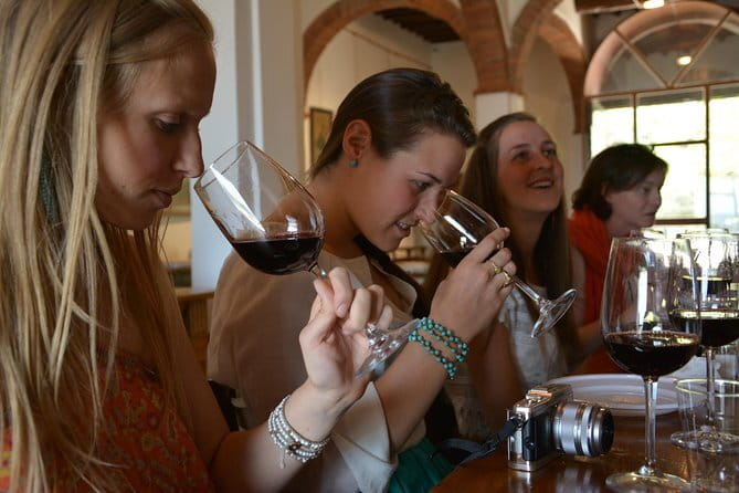 Half-Day Chianti Tour to 2 Wineries with Wine Tastings and Meal - The Real Value: What Travelers Say