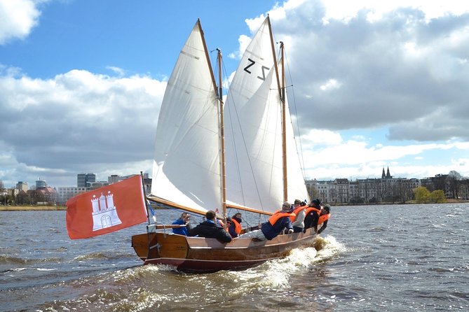 Hamburg Small-Group Sunset Sailing Cruise on Lake Alster
