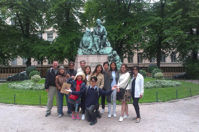 Happy Helsinki Walking Tour
