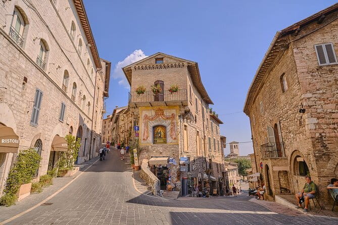Heart of Umbria: explore the mystic towns of Orvieto and Assisi - Who Should Consider This Tour?