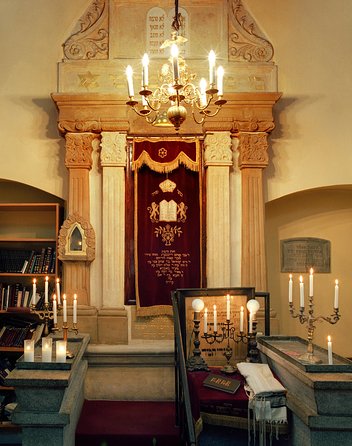 Jewish Quarter Kazimierz and Schindler's Factory Guided Tour - The Value and Who Should Take It