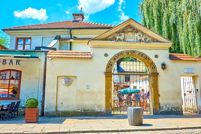 Krakow: Jewish Quarter Kazimierz & Schindler's Factory & Ghetto Guided Tour - A Closer Look at the Experience