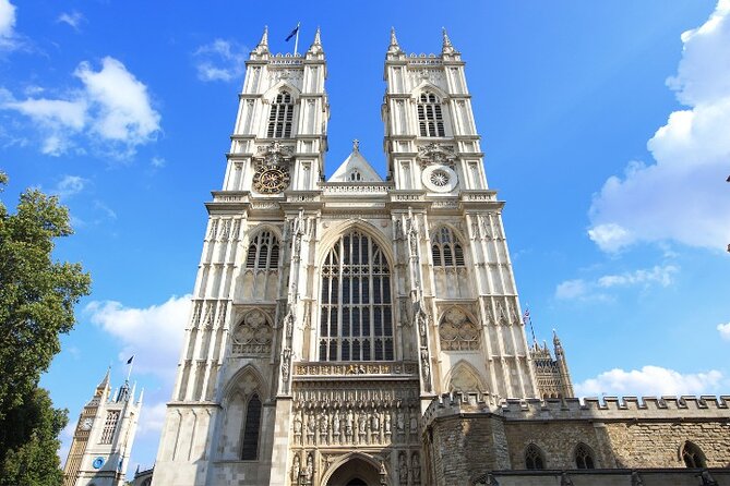 London Sightseeing Walking Tour with 30+ sights - The Practicalities: What to Know Before You Go