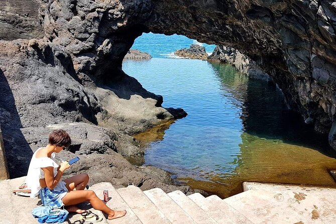 Madeira Private Jeep 4x4: Amazing West Full-Day Tour incl Natural Pools - Faja do Rancho Beach and Cabo Girao