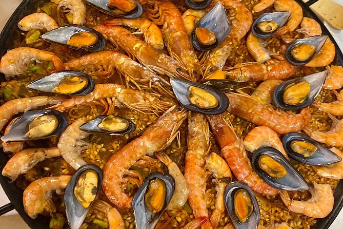 Paella & Sangria Showcooking Experience - Who Will Love This?